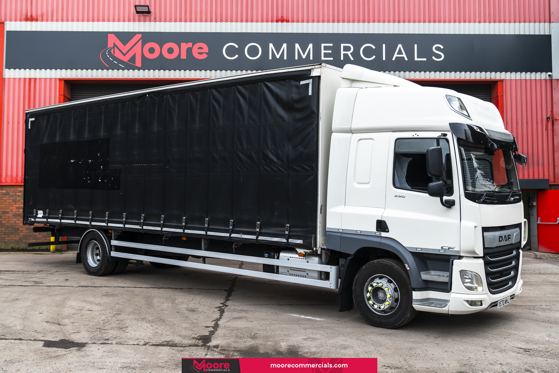 2020 (70) DAF CF 290 FA 18T 31FT Space Cab